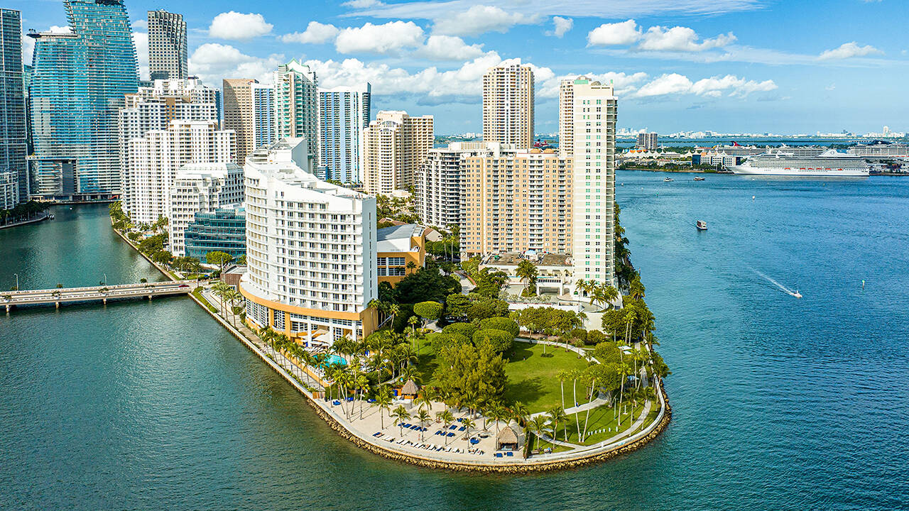 Home - Brickell Key Movers